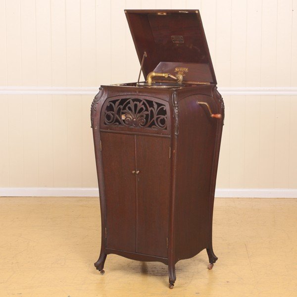 31: Early 1900 floor model record player, "The Sonora N