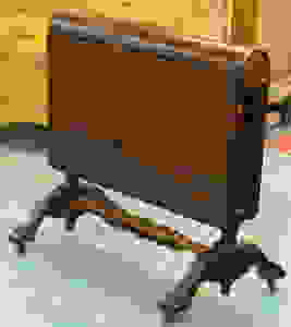 Unusual Early 1900 Colonial Revival Sunderland Table