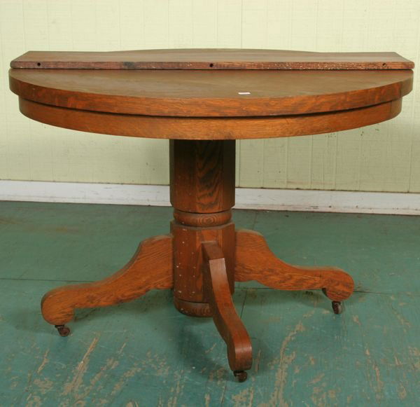 Early 1900 round pedestal dining table, tiger oak - Feb 03, 2006 ...