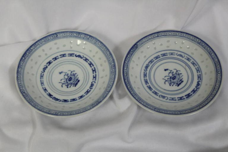 A Pair Of Chinese Rice Pattern Small Dishes