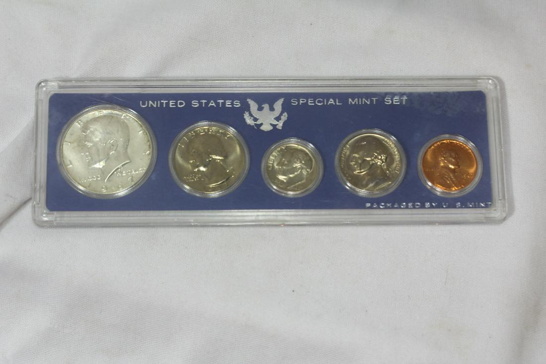 A 1967 US Mint Set - Jun 25, 2020 | Lakeland Antique Bazaar in FL