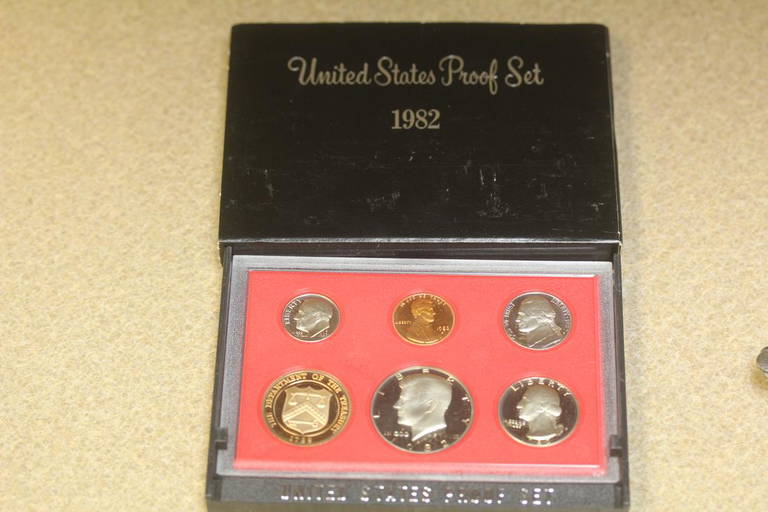 1982 Us Proof Coin Set