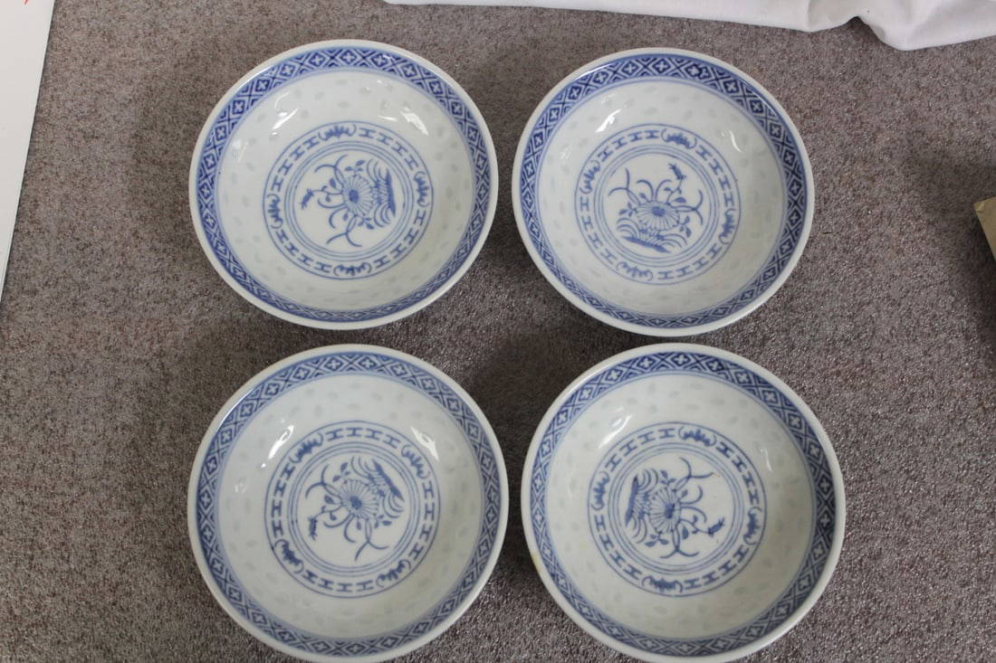 Set Of 4 Chinese Rice Pattern Sauce Dishes Auction