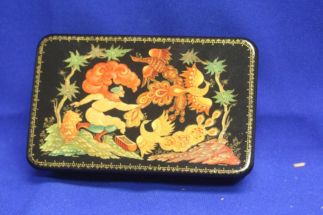 A Signed Hand Painted Russian Lacquer Box Auction