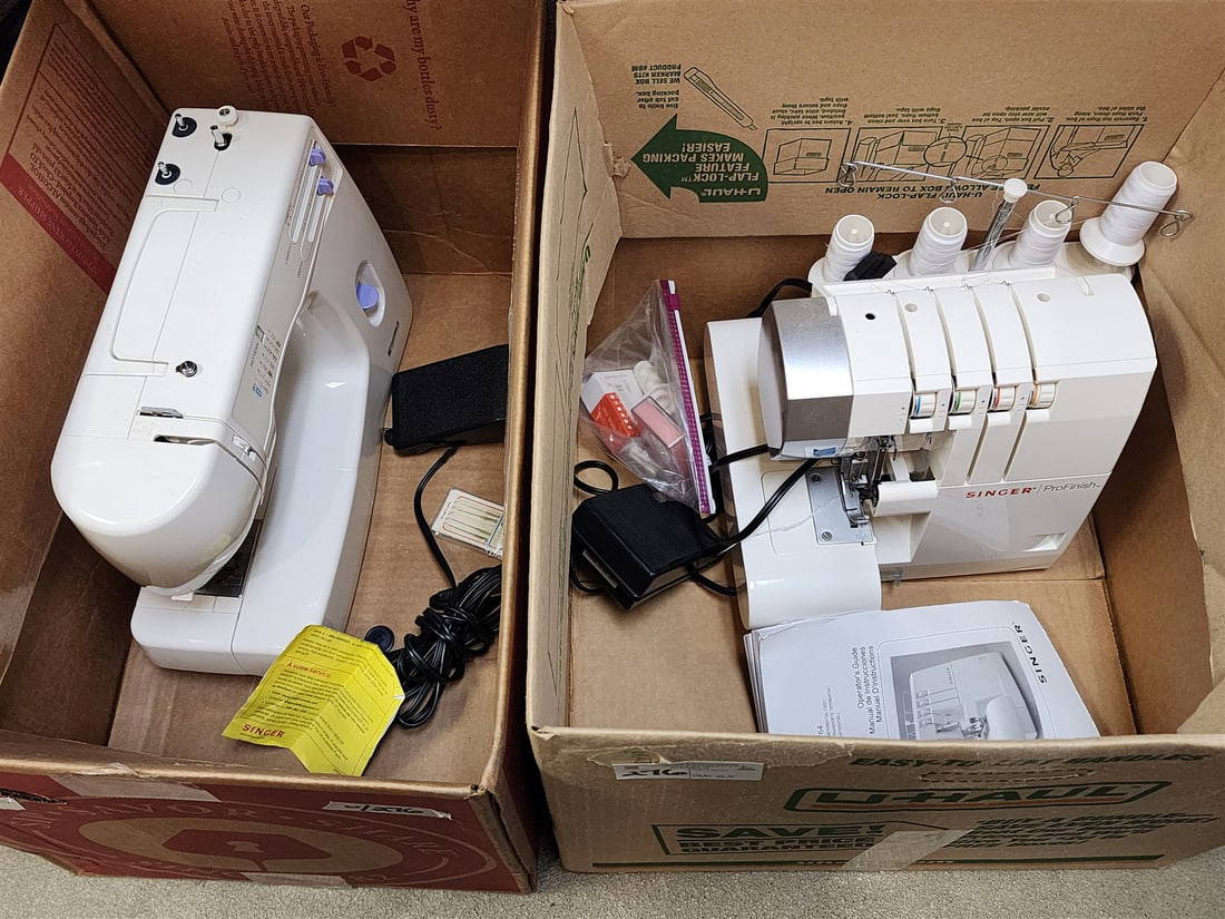 2 Bxs Singer Pro Finish Thread Overlock Machine W/differential Feed And ...