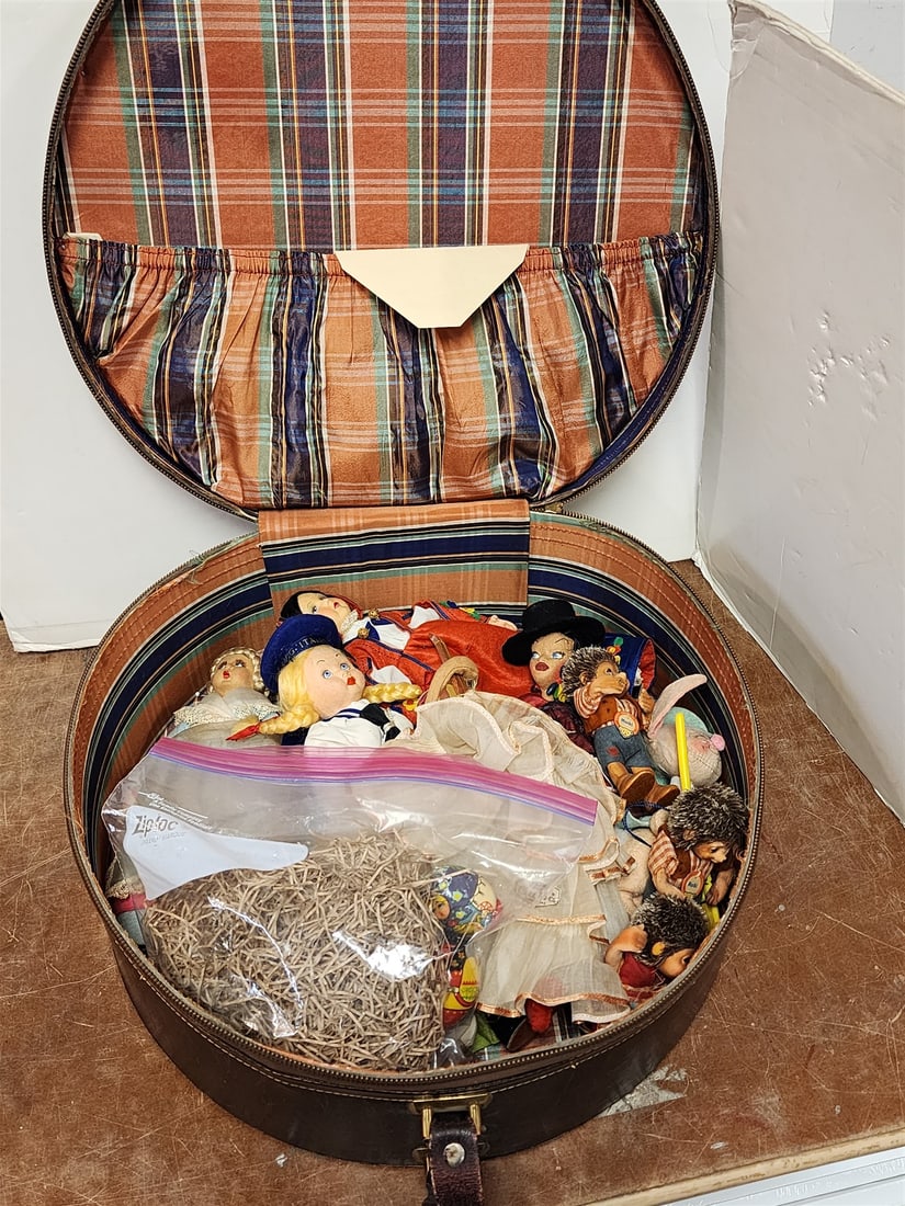 Valise W/ 3 Steiff Hedgehogs Macki And Mucki, 4 Magis Italy Dolls ...