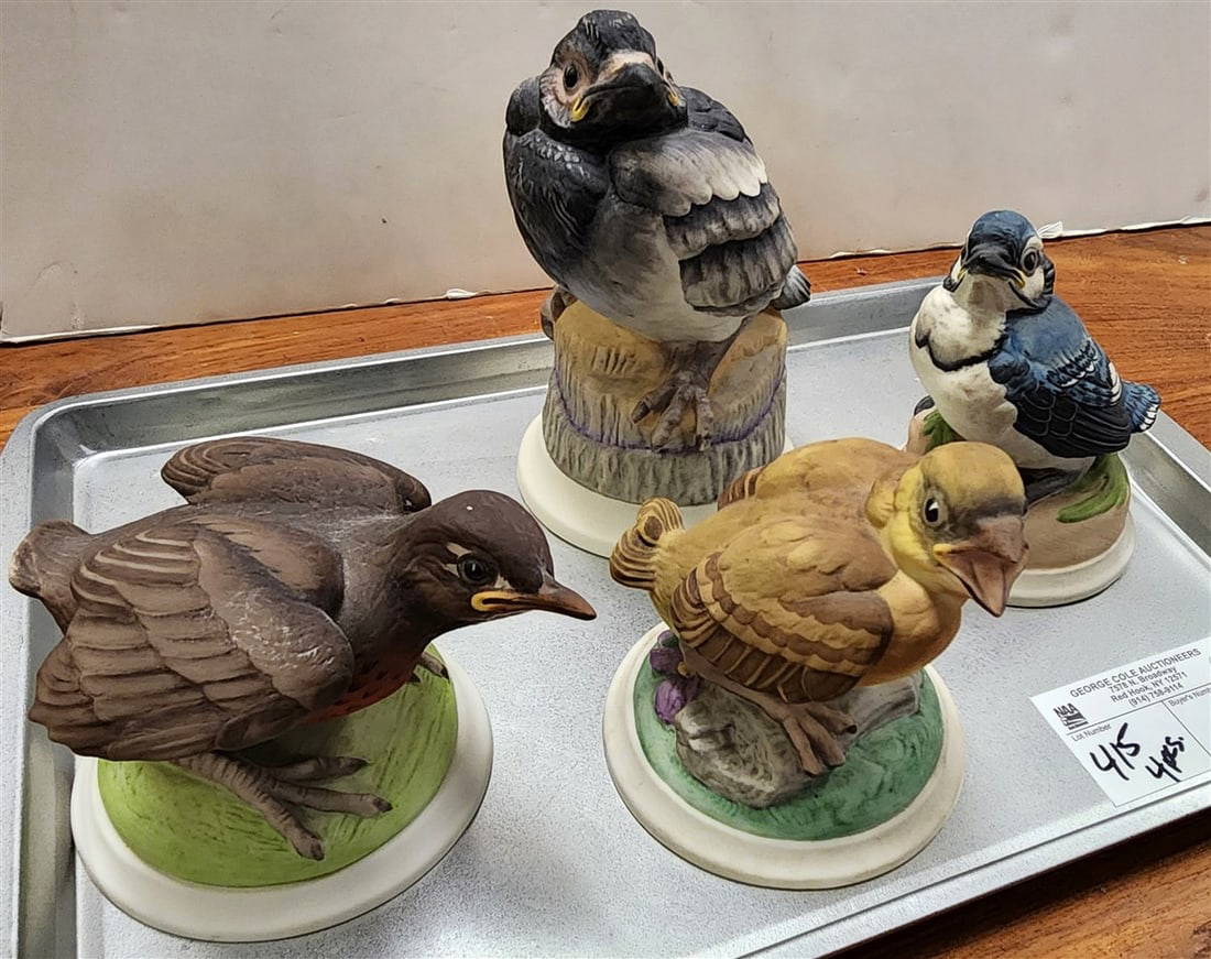 Tray 4 Boehm Baby Birds - Blue Jay, Robin, Gold Finch, Hedgling Magpie ...
