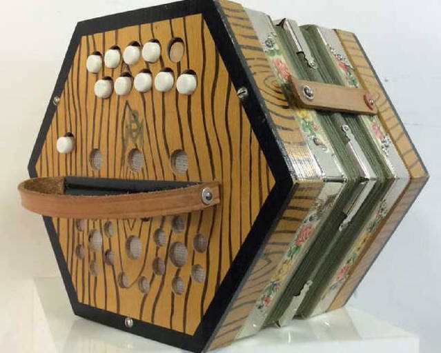 Poss Vintage German Bm Concertina Instrument