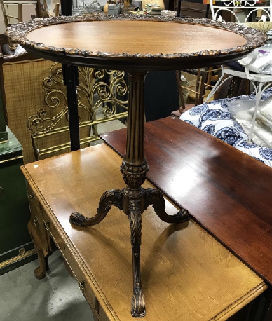 Intricately Carved Wooden Pedestal Pie Table - Sep 12, 2018 | The ...