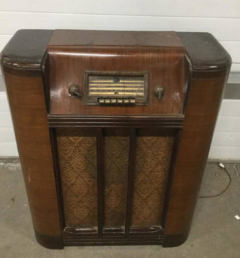 Vintage Collectible Silvertone Floor Radio