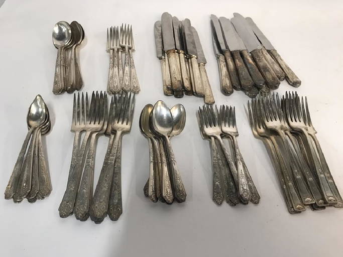 74 Piece R. Wallace Silverplate Flatware