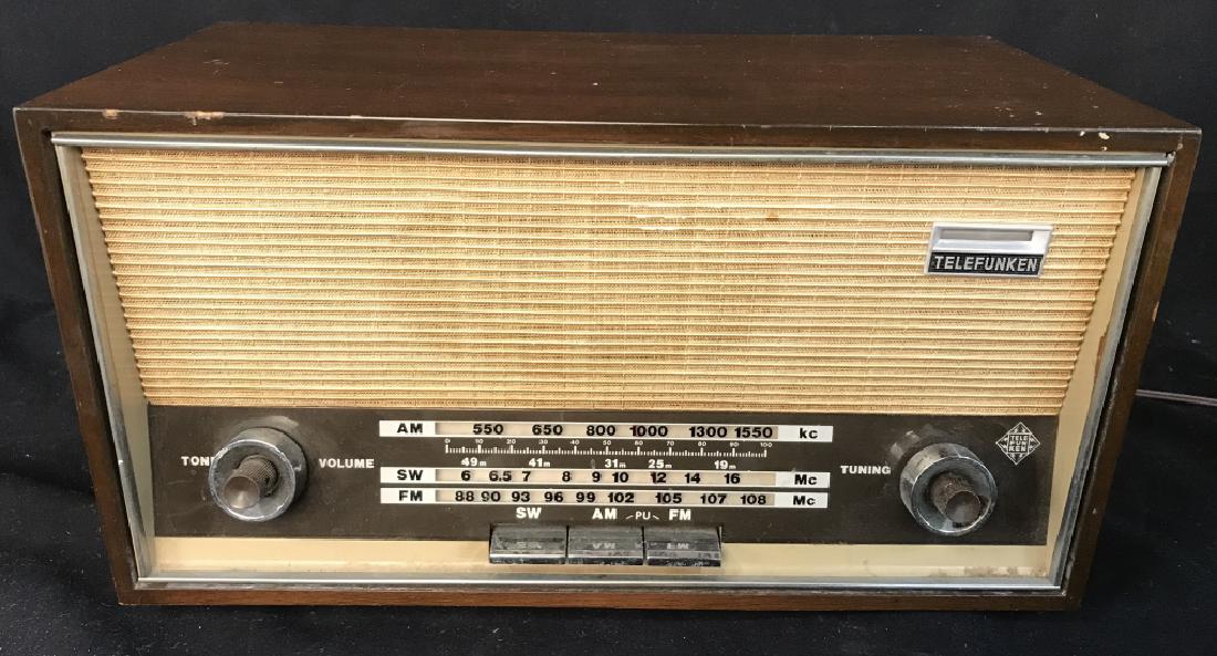 Vintage Telefunken Radio Jubilate 105