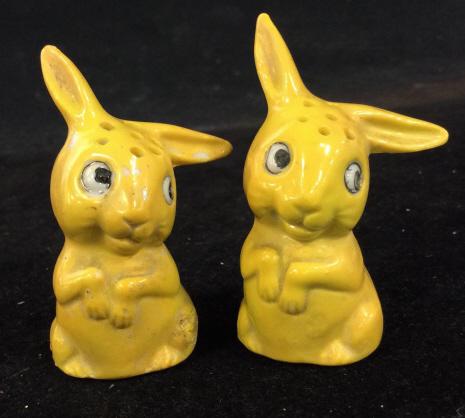 Set 7 Vintage Collectible Miniature Figures