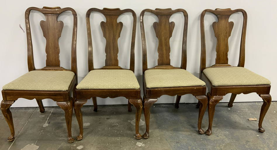 Set 4 Antique Upholstered Fiddle Back Chairs