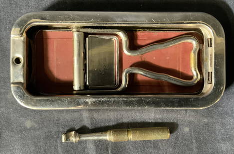 2 Vintage Rolls Razor Made In England