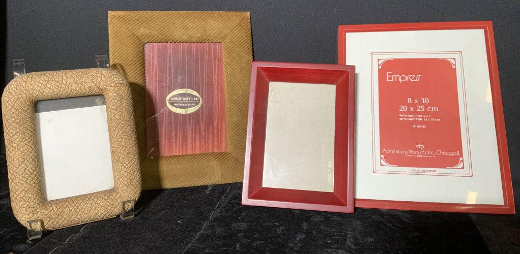 Group Lot 4 Assorted Picture Frames