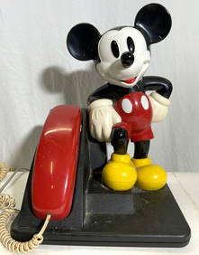 Vintage 1976 Mickey Mouse Dial Telephone