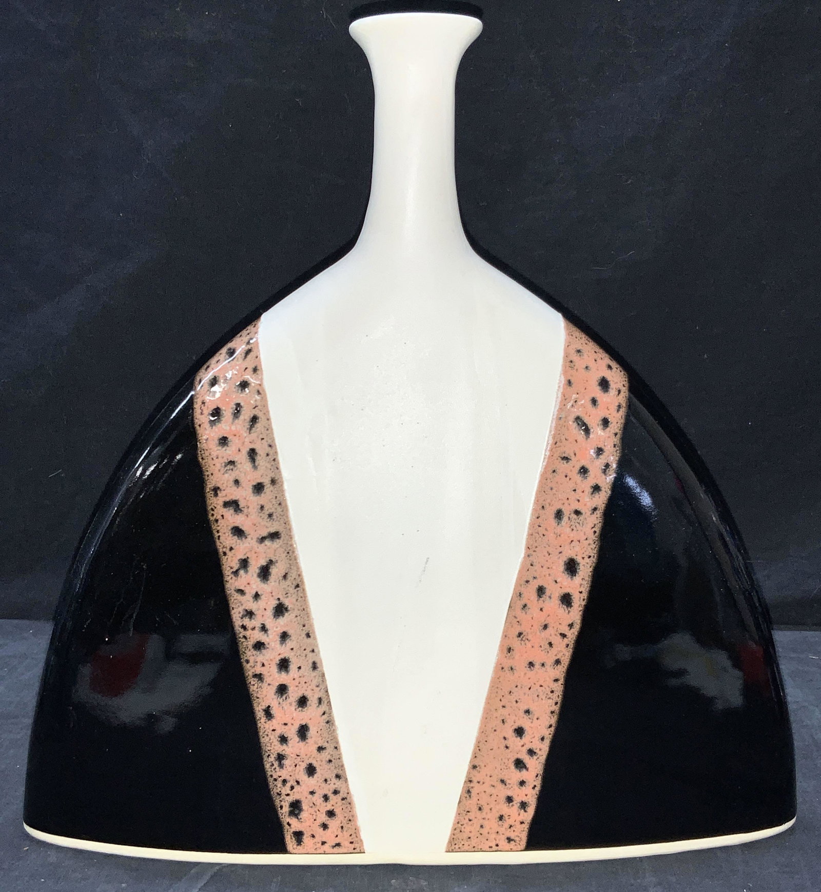 Ceramic Triangle Vessel | Barnebys