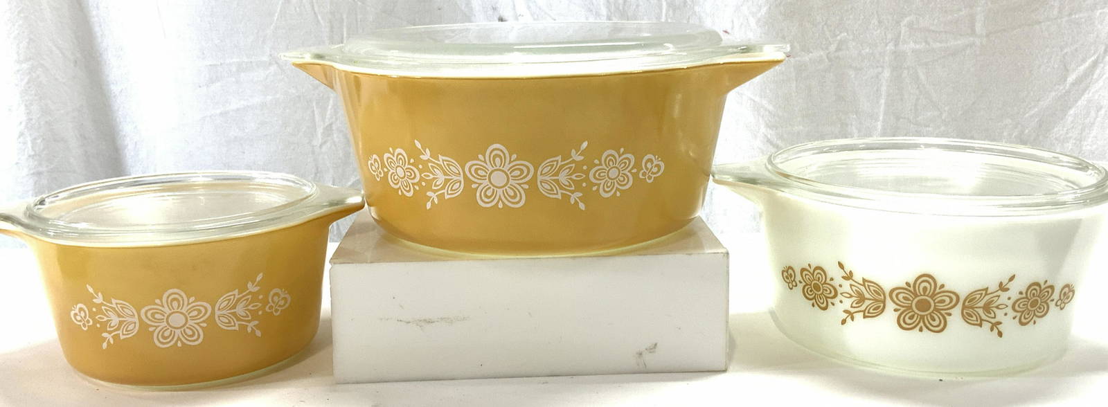 Pyrex ~ Online Auction