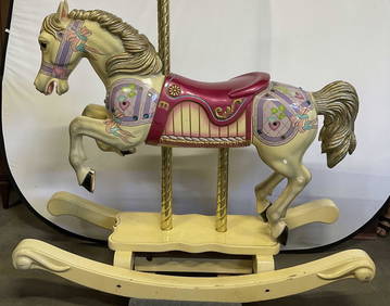 Steuben Carousel Horse - Jan 21, 2021 | Cottone Auctions in NY