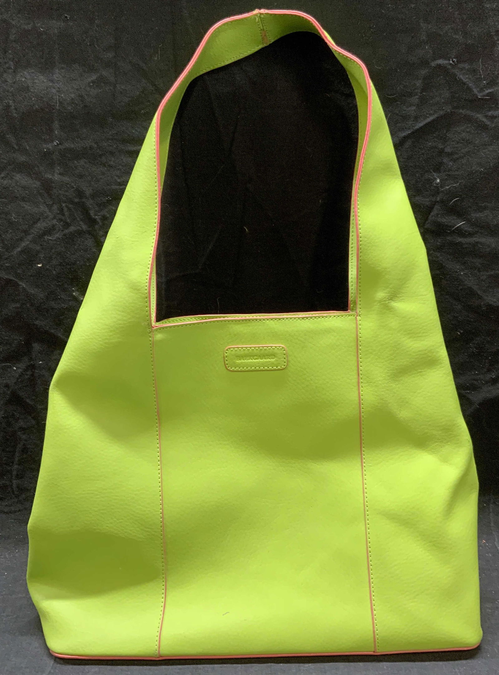 Baekgaard Green Leather Shoulder Bag Auction