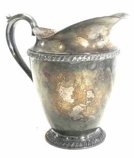 Wm Rogers 817 Silver Plated Water Pitcher