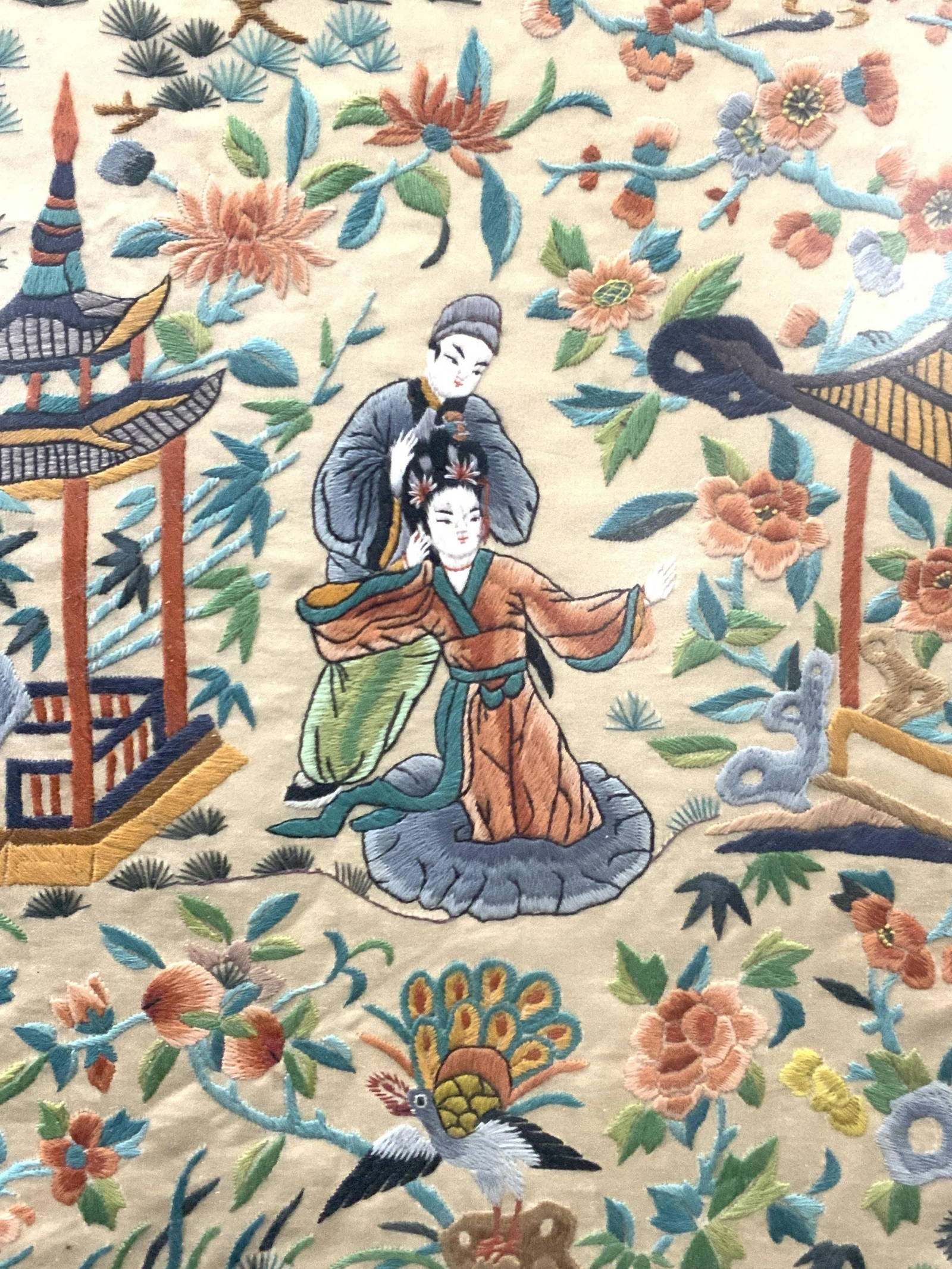 Framed Chinese Silk Textile Embroidery Auction