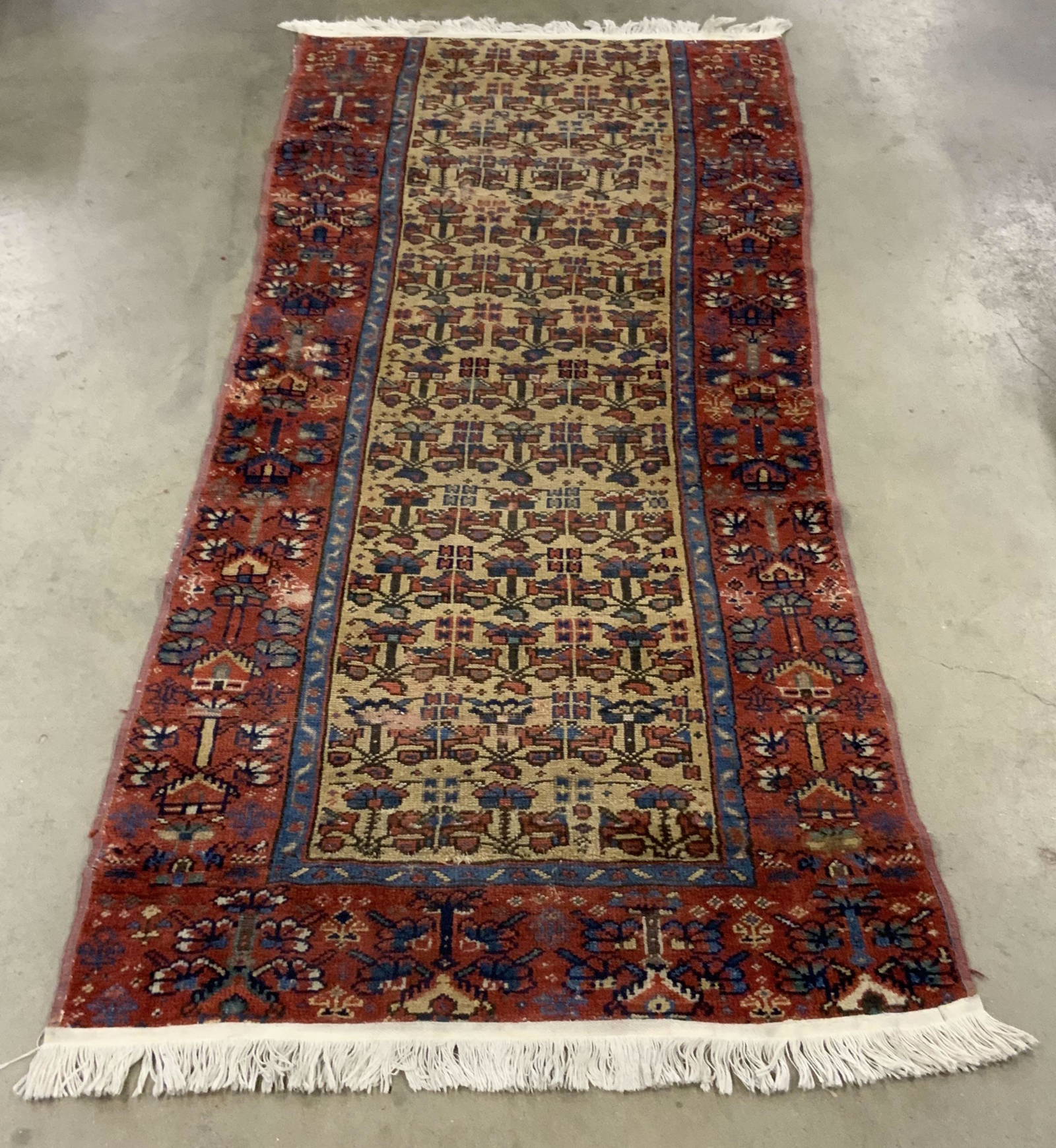 Vintage Persian Fringe Trim Rug Auction
