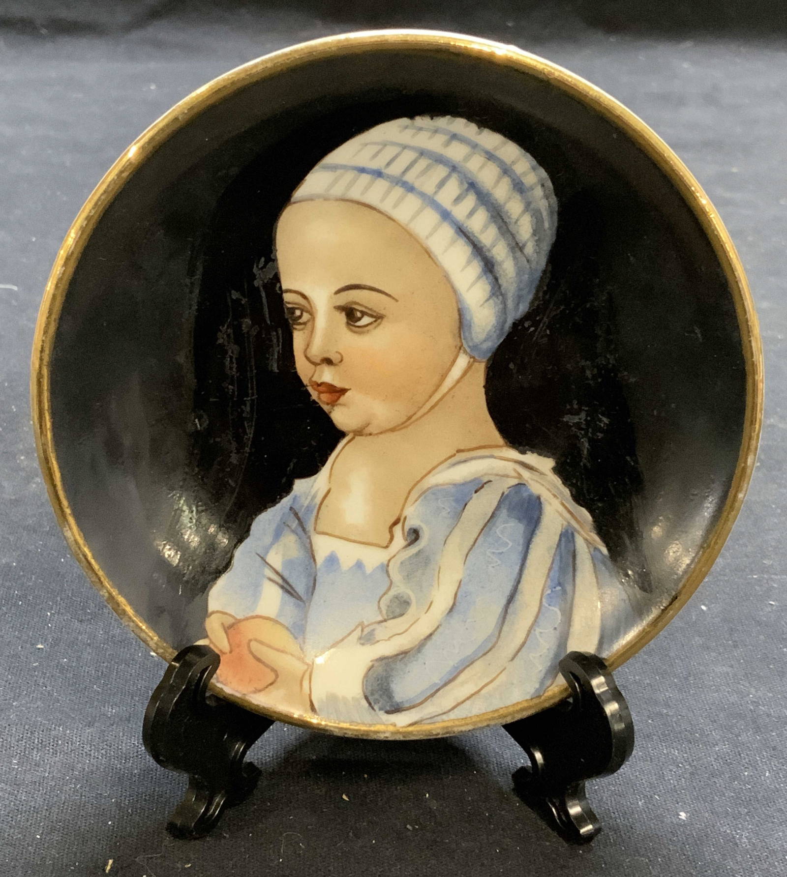 Giuseppe Chiurato Baby Portrait Art Plate Auction