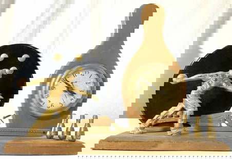 United Bowling Pin Clock