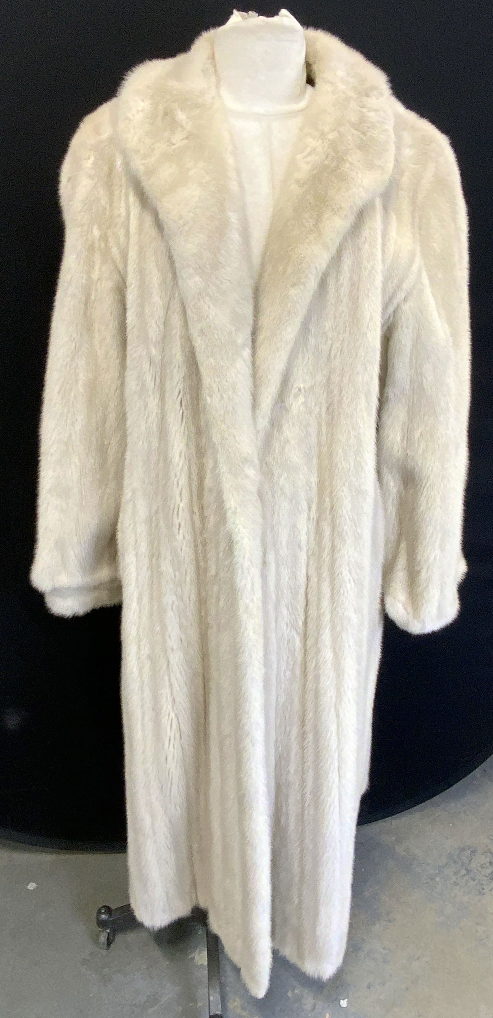 Vintage White Mink Full Length Fur Coat Auction
