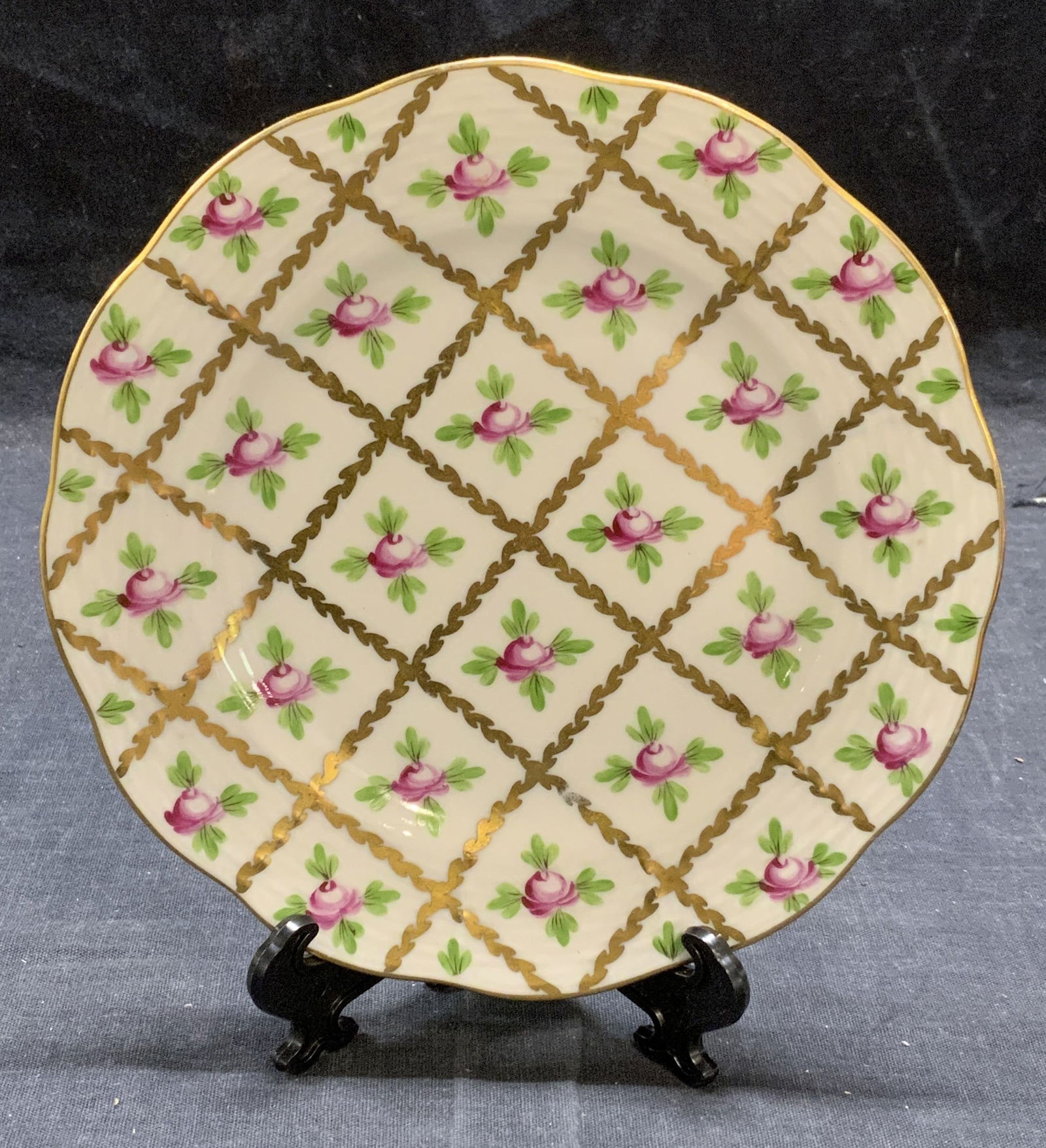 Herend Porcelain Sevres Roses Plate, Hungary Auction
