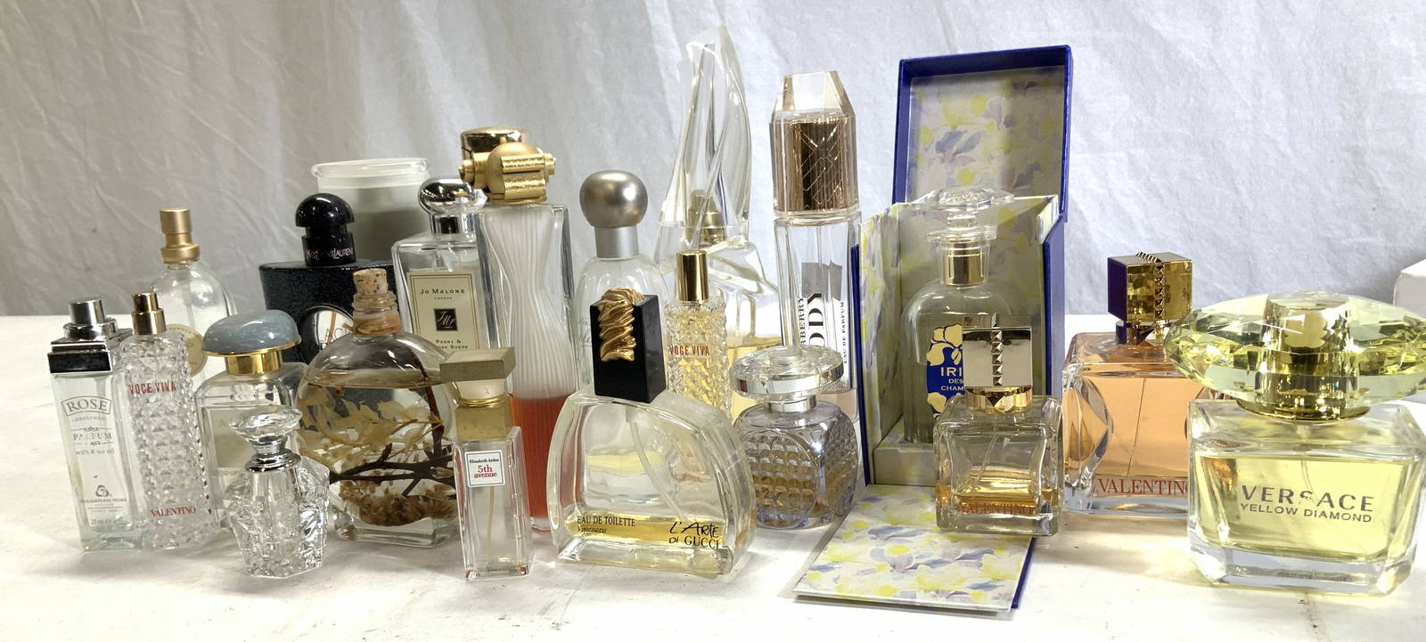 Lrg Lot Luxury Perfume & Perfume Bottles Auction