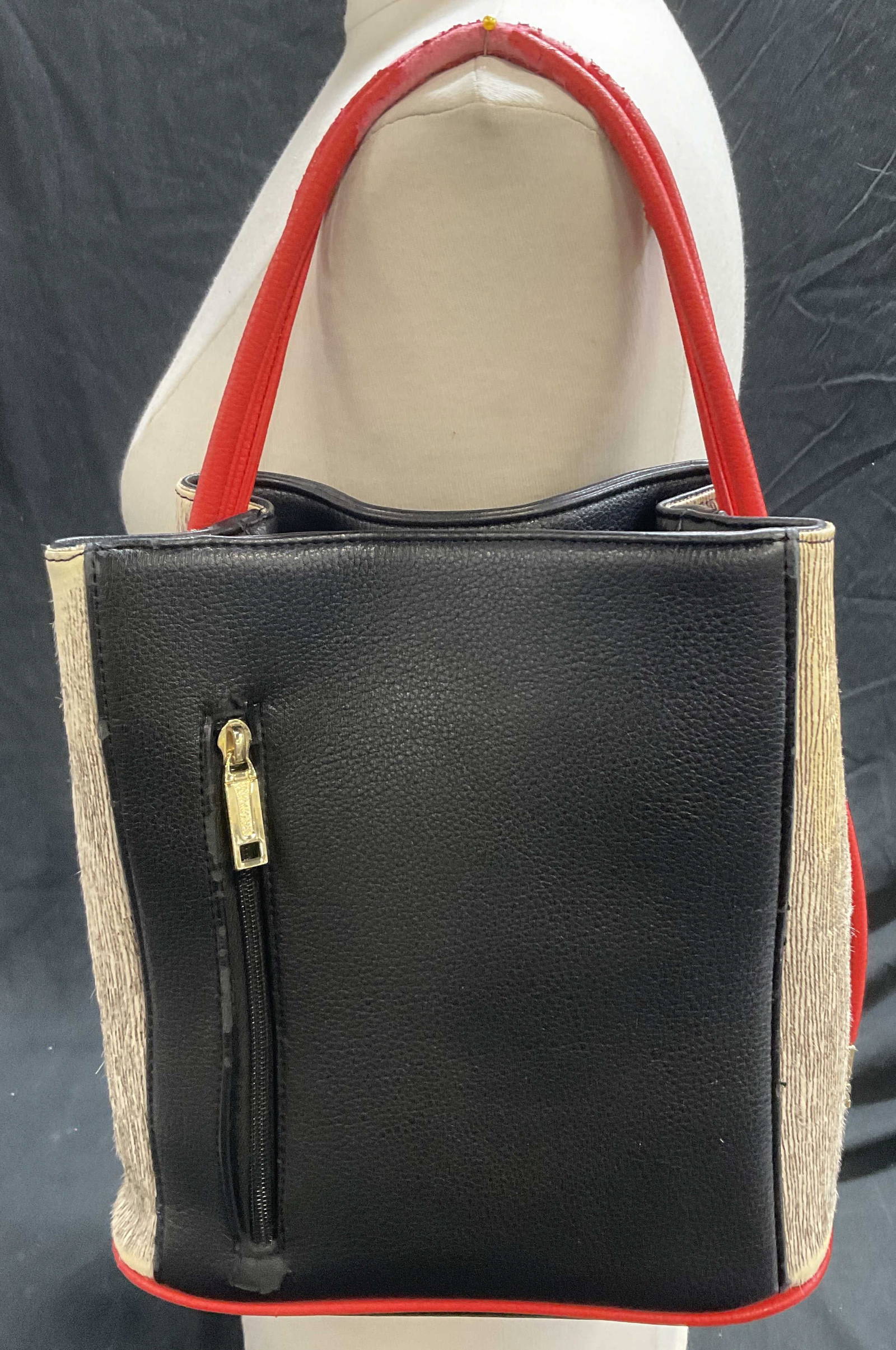 Samoe Ladies Black & Red Leather Tote Bag Auction