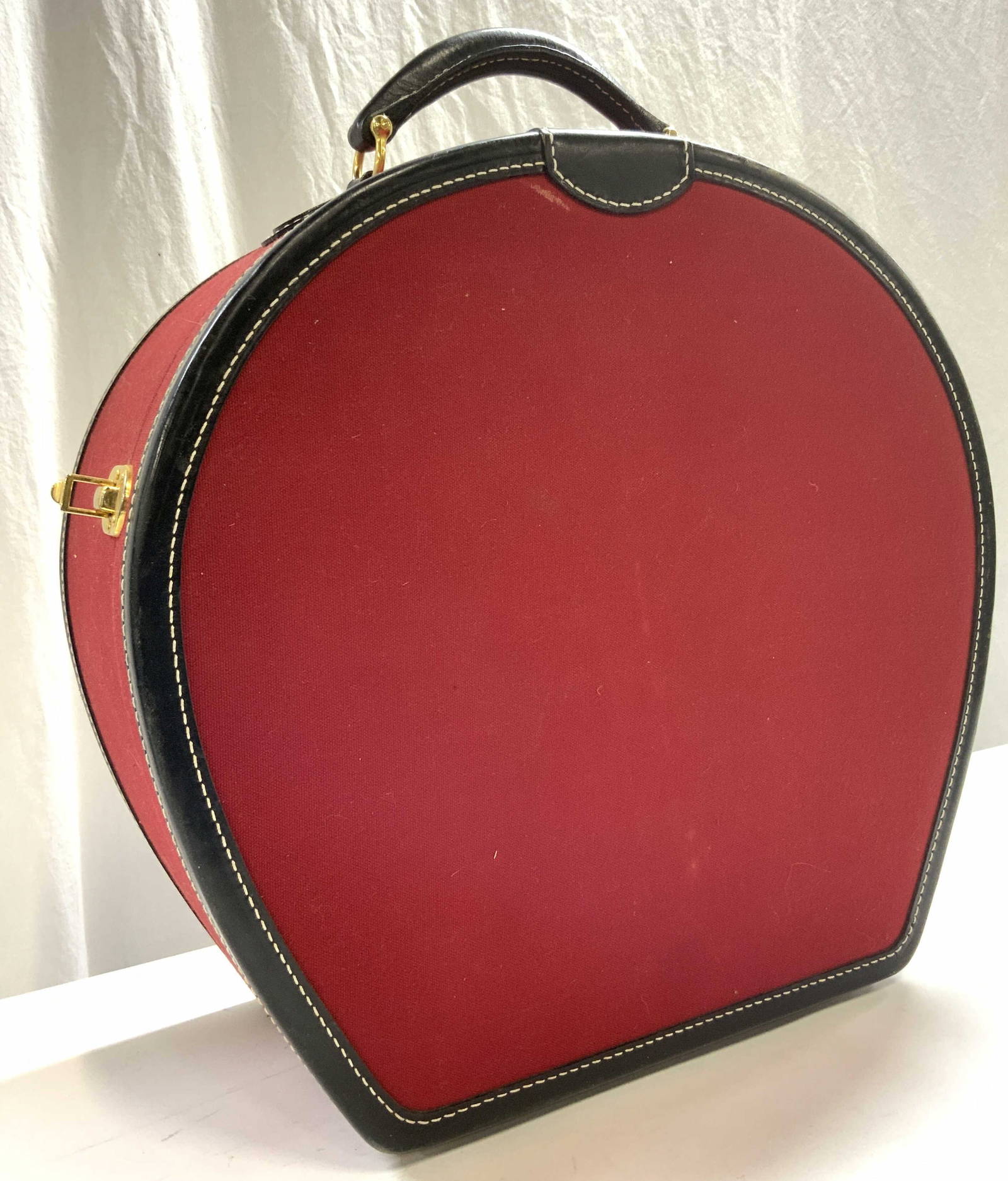 T Anthony Ltd Vintage Luggage Suitcase Red Italy Auction