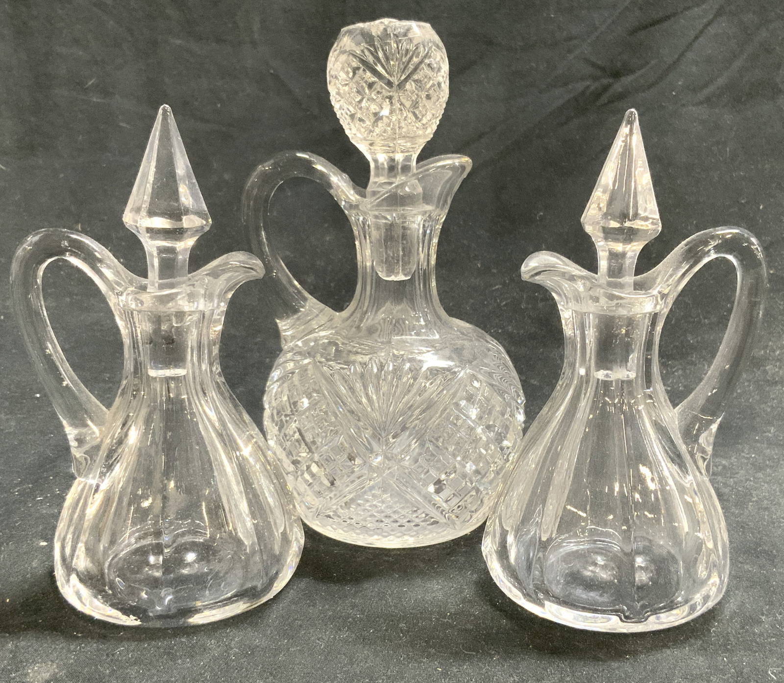Lot 3 Vintage Glass Cruet Set W Stoppers Auction