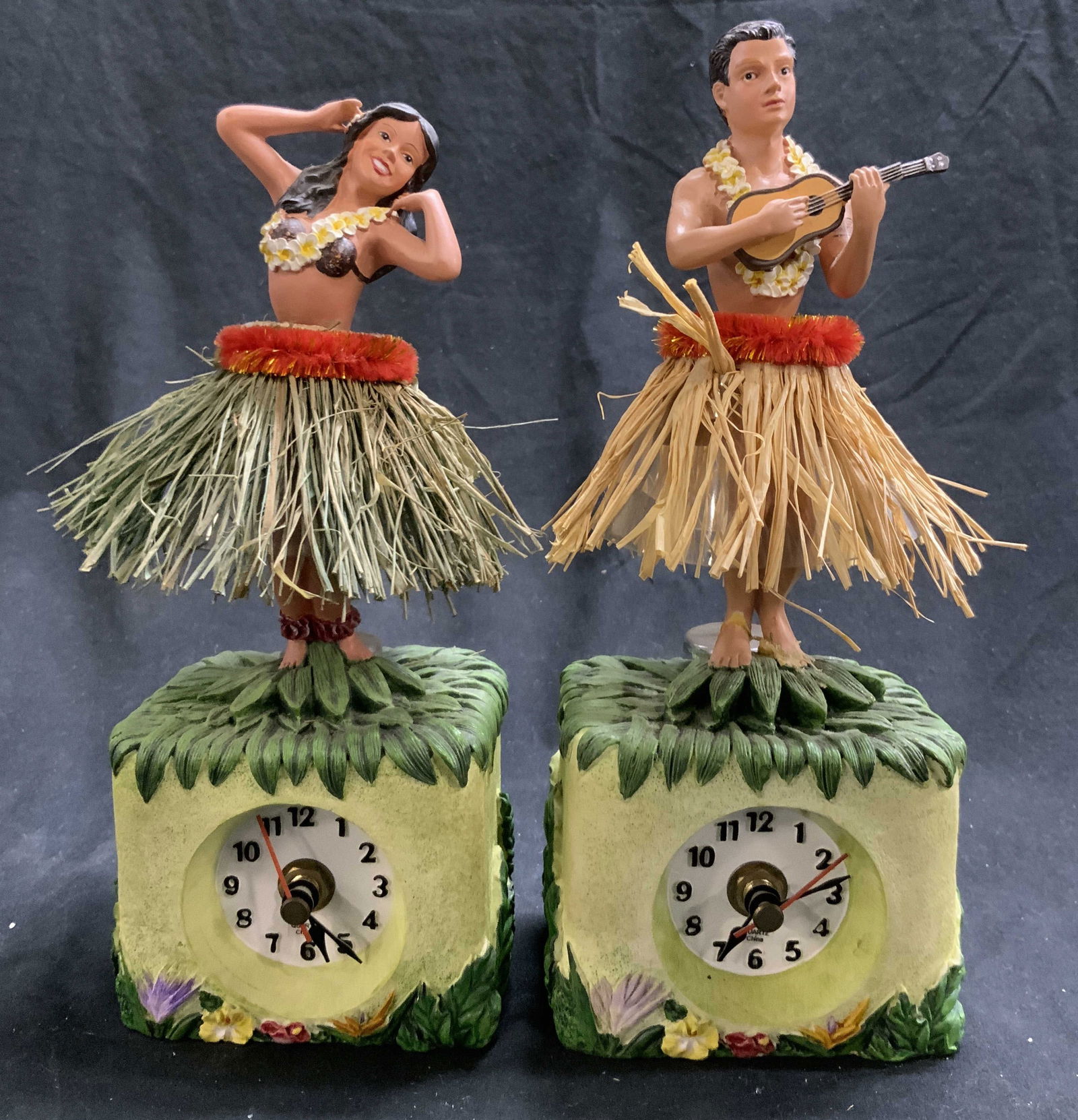 K C.co Lot 2 Hula Dancer Resin Alarm Clocks Auction