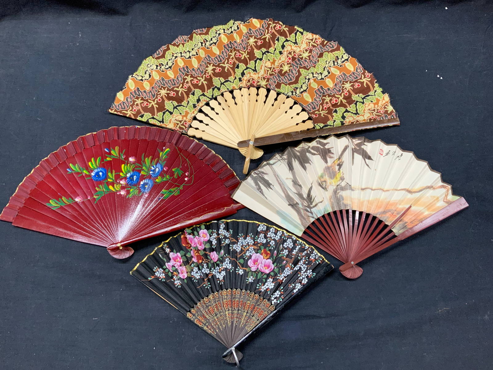 Lot 4 Hand Painted & Fabric Hand Fans Auction
