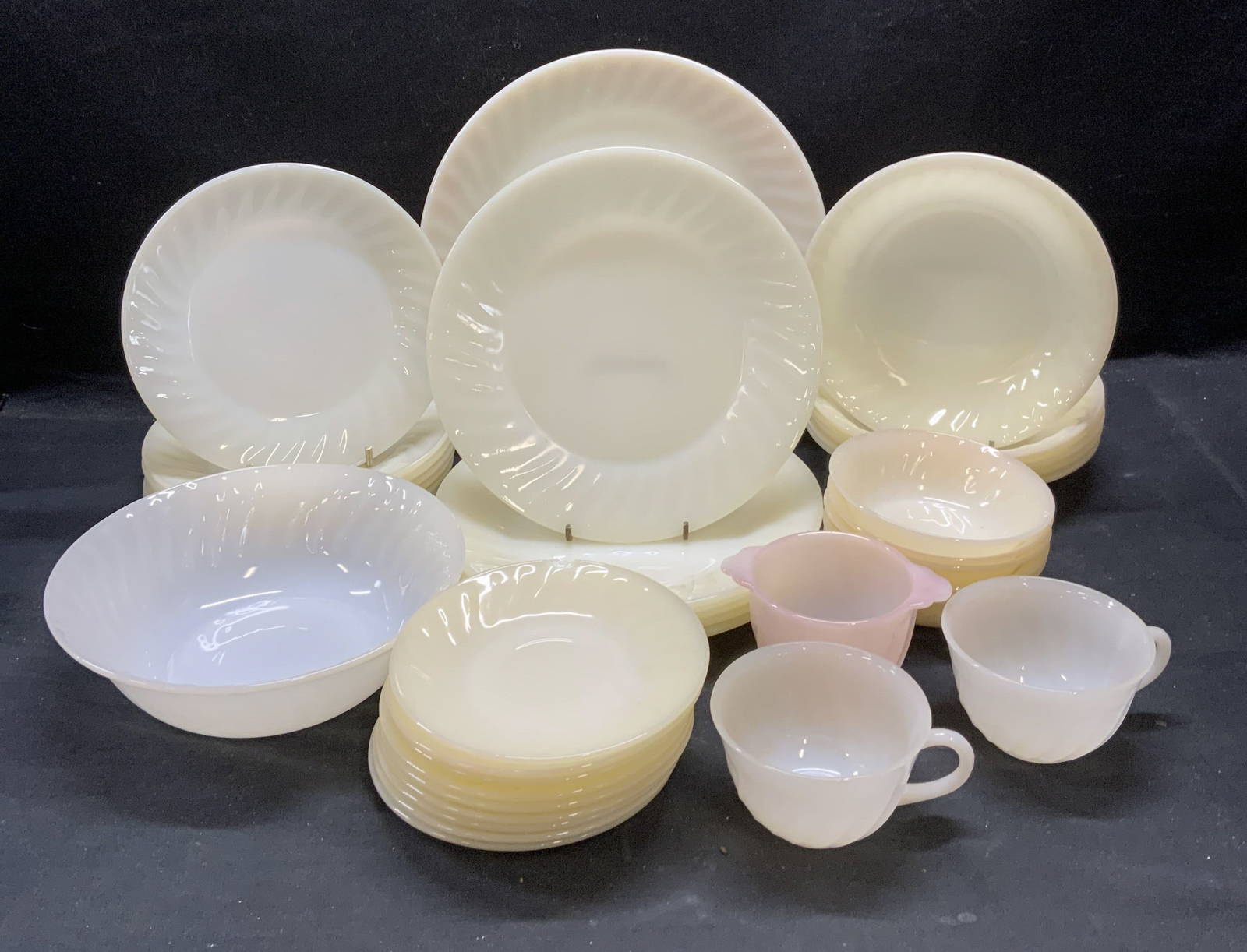 Set 37 Vtg Fire King Milk Glass Tableware Auction