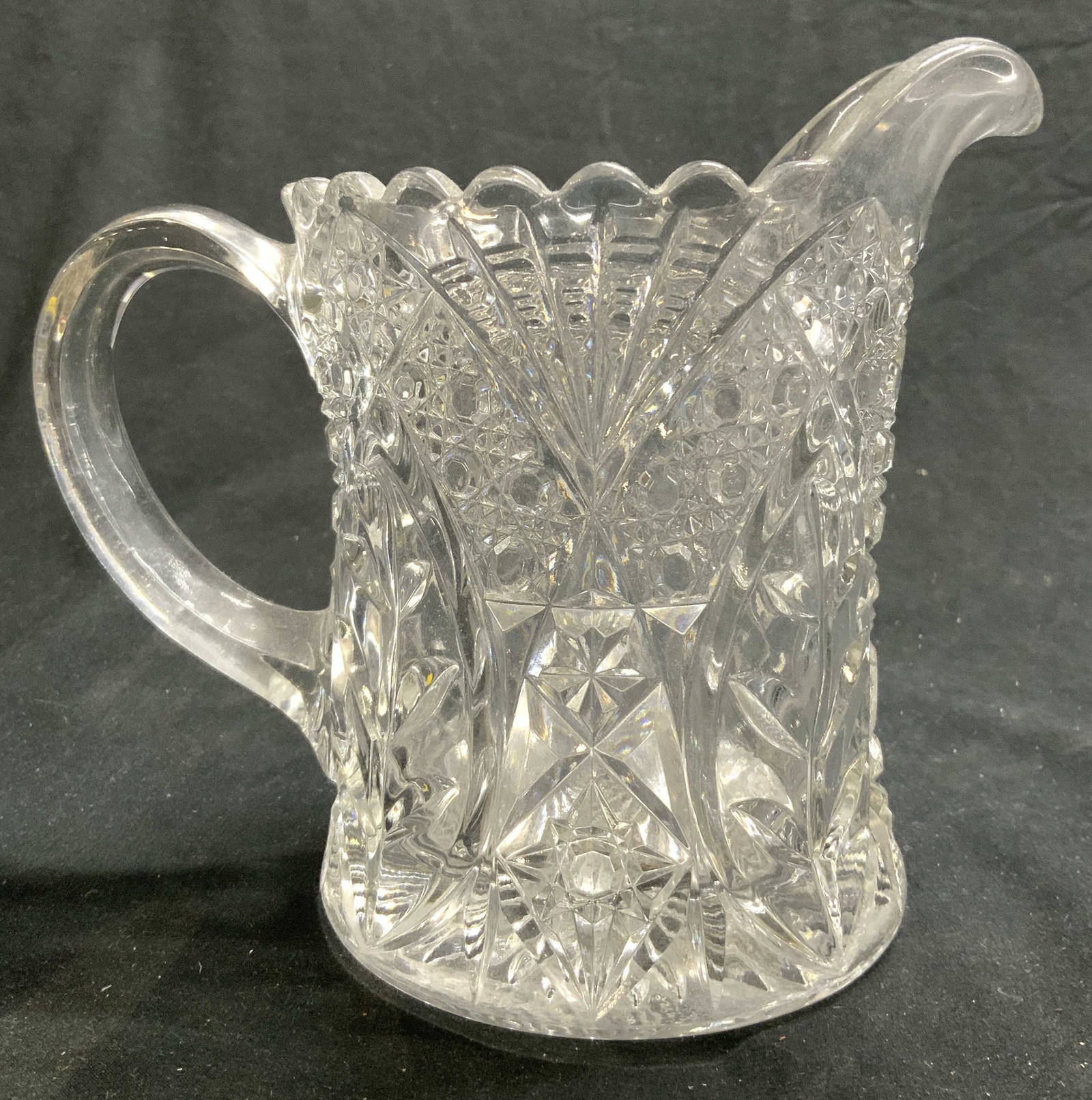 Round Tooth Rim Art Glass Pitcher Auction
