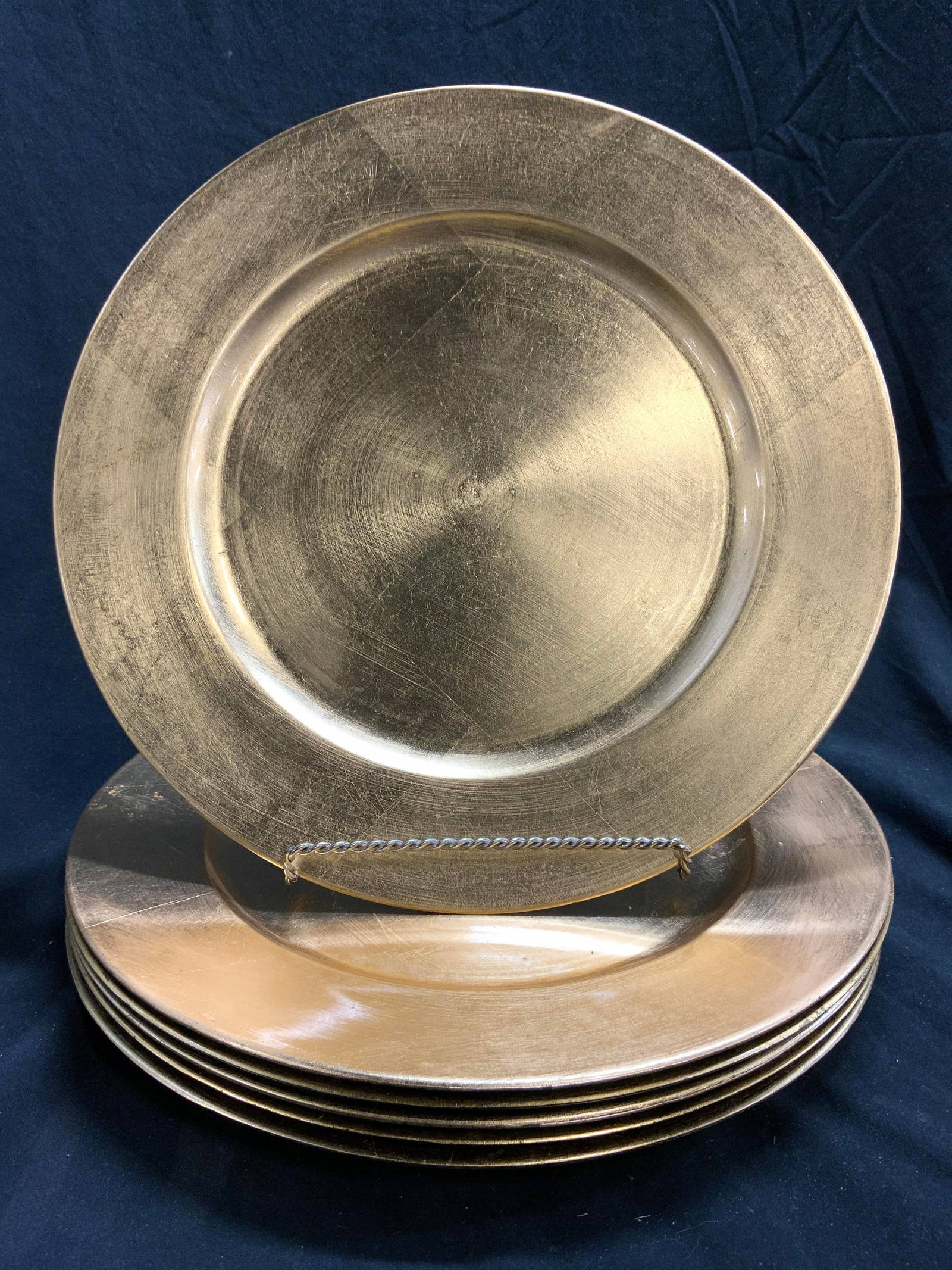 Set 6 Gilt Lacquered Plates Auction