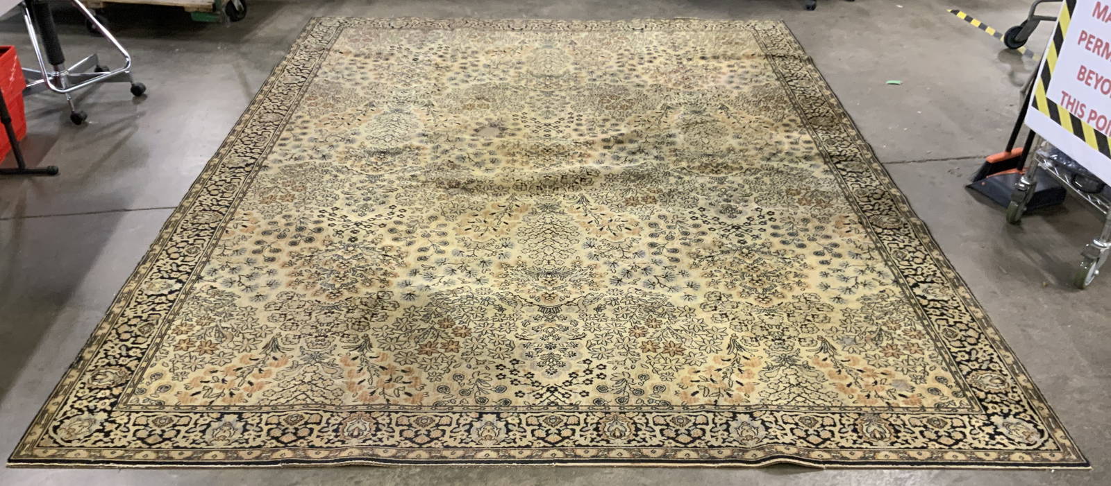 Whittall Anglo Persian Wool Ovr Sz Rug Auction
