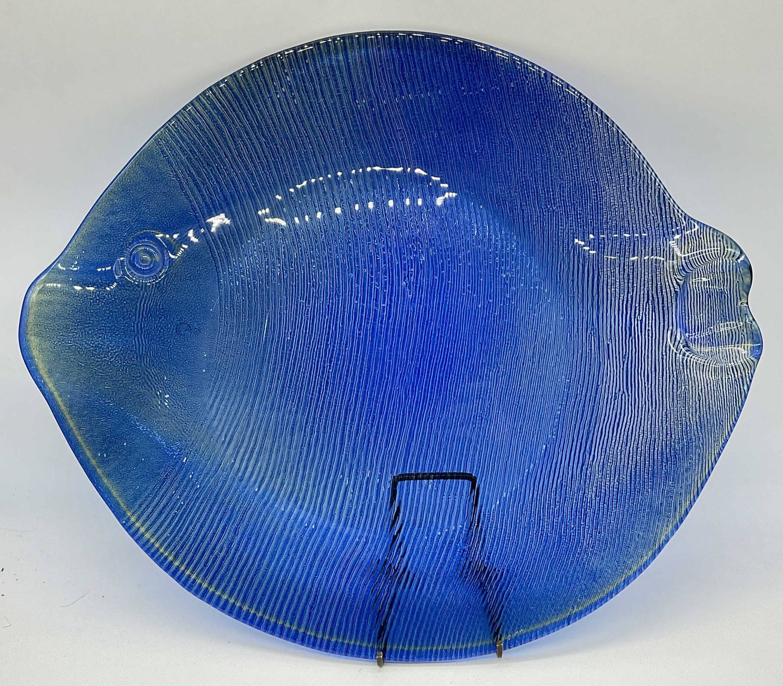 Blue Art Glass Fish Platter Auction