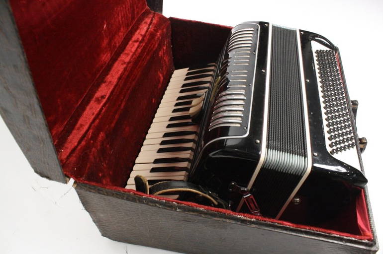 Vintage Salanti Special Accordion Original Case