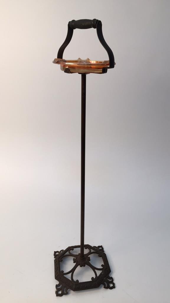 Portable wrought iron Ash Tray Stand w Handle