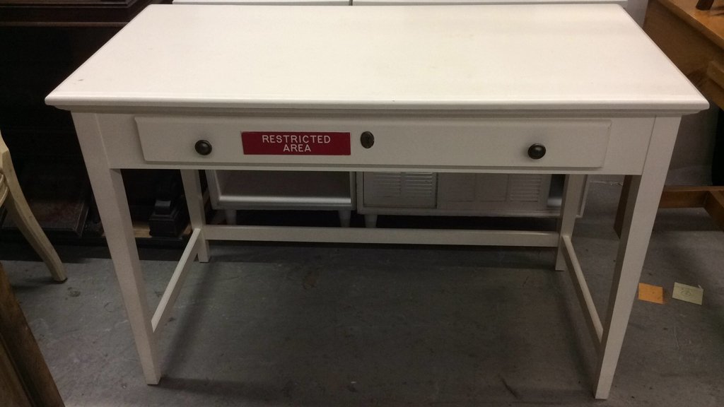 RIVERSIDE Desk with Drop Leaf Keyboard Drawer