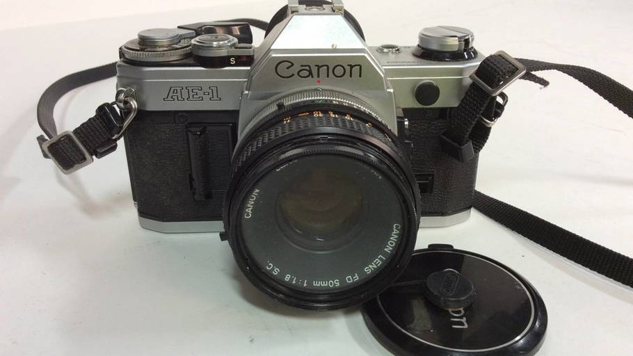 Canon Ae 1 Camera W Lens