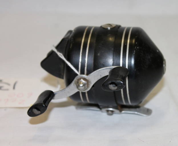Vintage Zebco 600 Fishing Reel