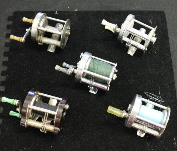 5 Vintage Level Wind Casting Reels