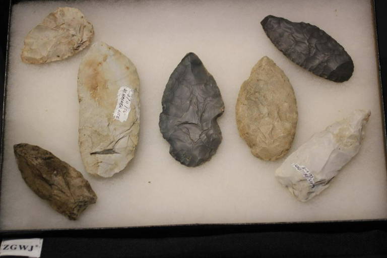 7 Flint Scrapers & Knives, Mo
